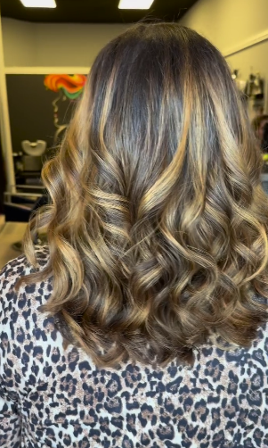 Kayla Lytle – NikkiCole’s Hair Design